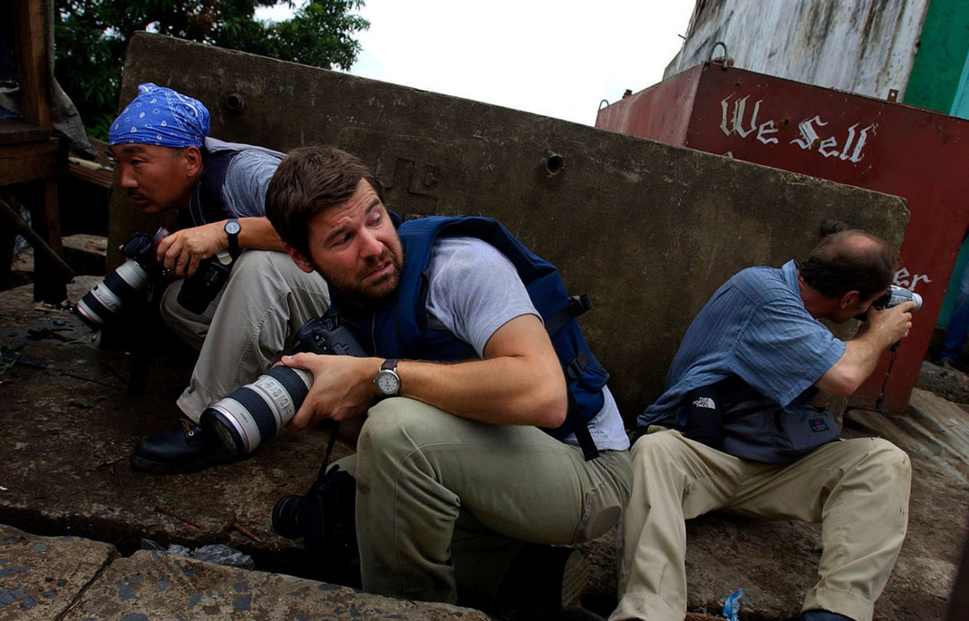 Director GREG CAMPBELL talks conflict photojournalist HONDROS, Chris ...